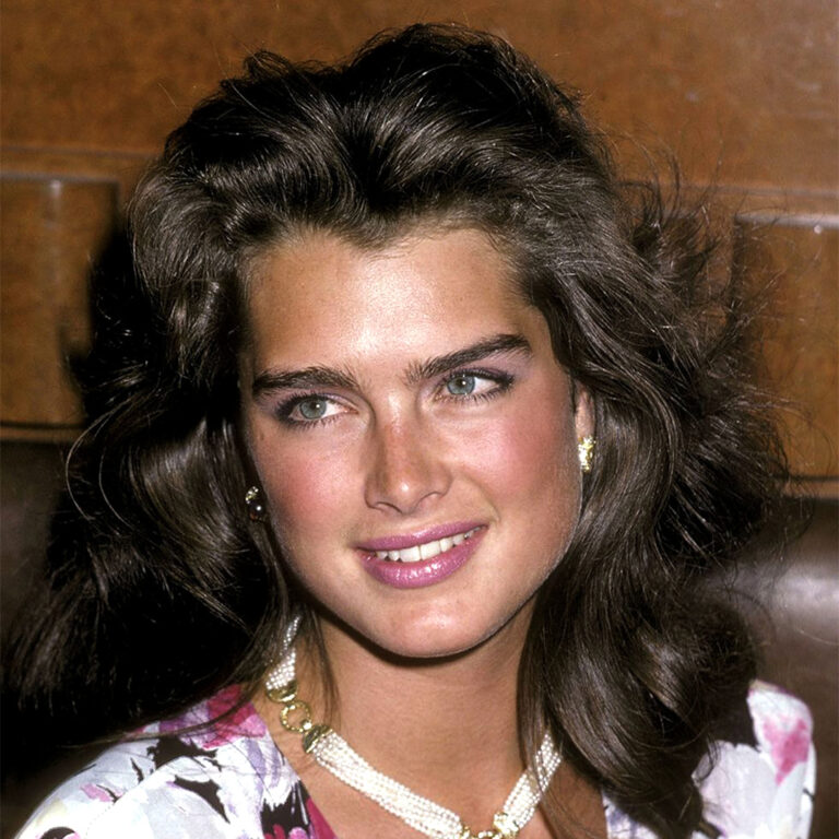 Iconic Eyebrows Over the Decades - Essential Beauty & Piercing